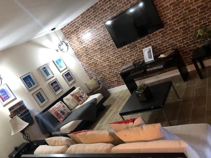 Flat Near Universal & Millenia - Orlando