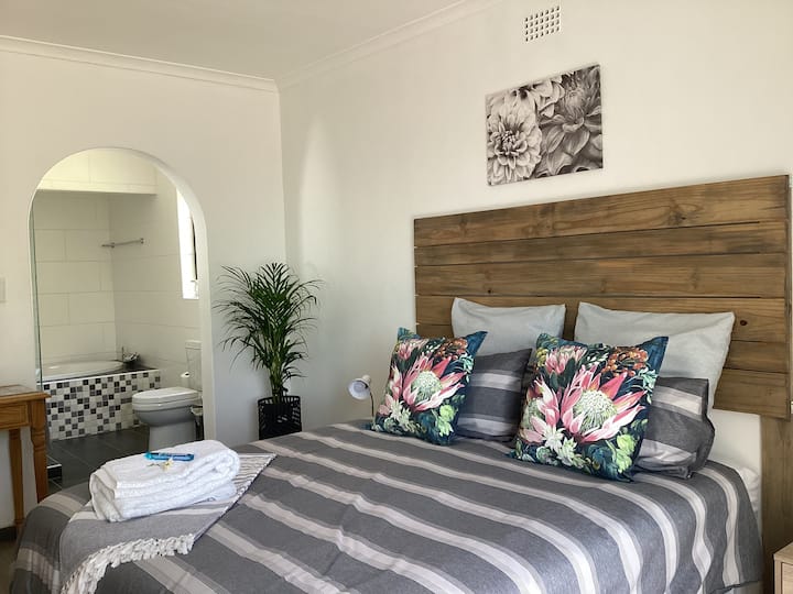 Luxury Private Suite In Somerset West - Somerset West