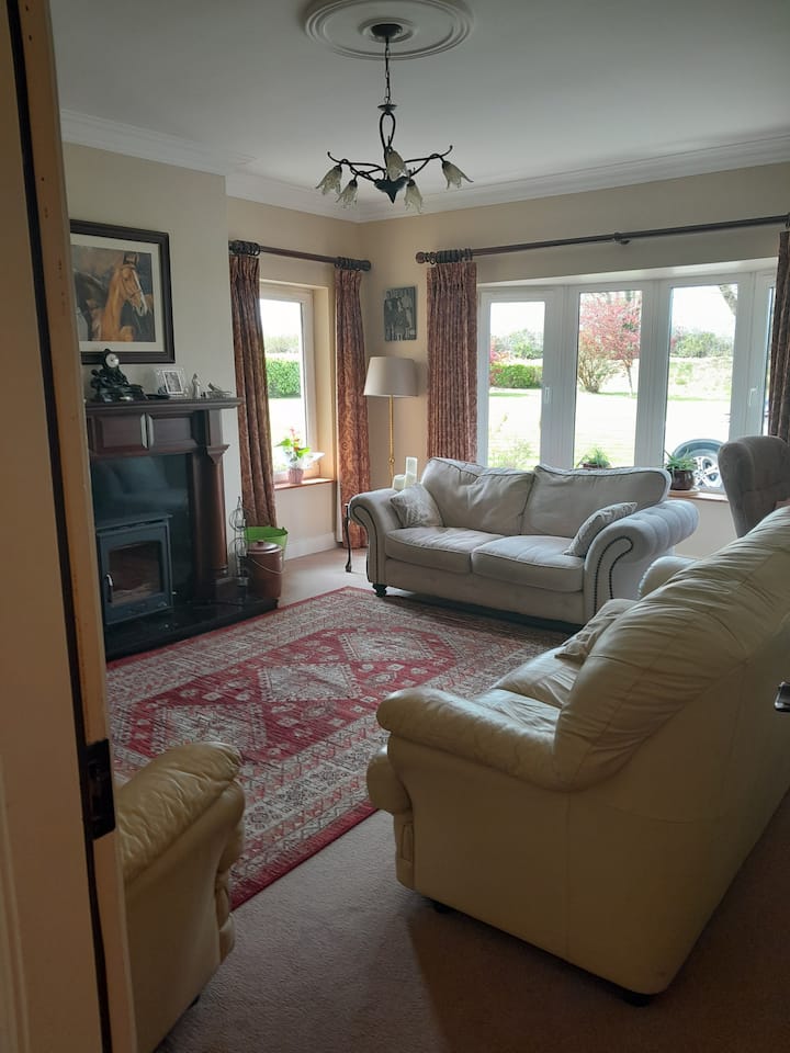 Twin Room. Hazelwood, Doneraile, Mallow - Mallow