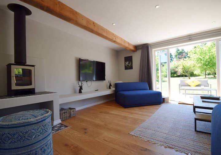 Bramley Cottage Near Chichester And West Wittering - Bosham
