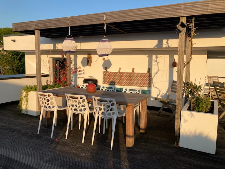 Privékamer In Unieke Drijvende Watervilla - Delft