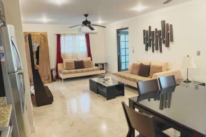Casa Blanca Large Downtown 1br Apartment W Rooftop - Playa del Carmen