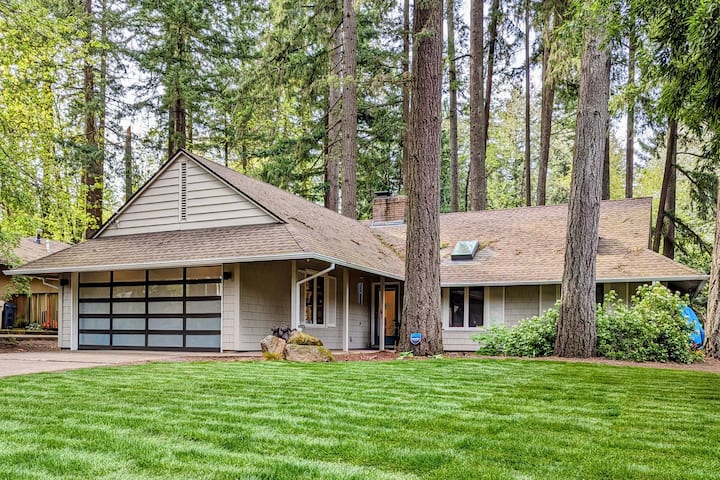 Family Fun Central! 3br, Trampoline - Wilsonville, OR