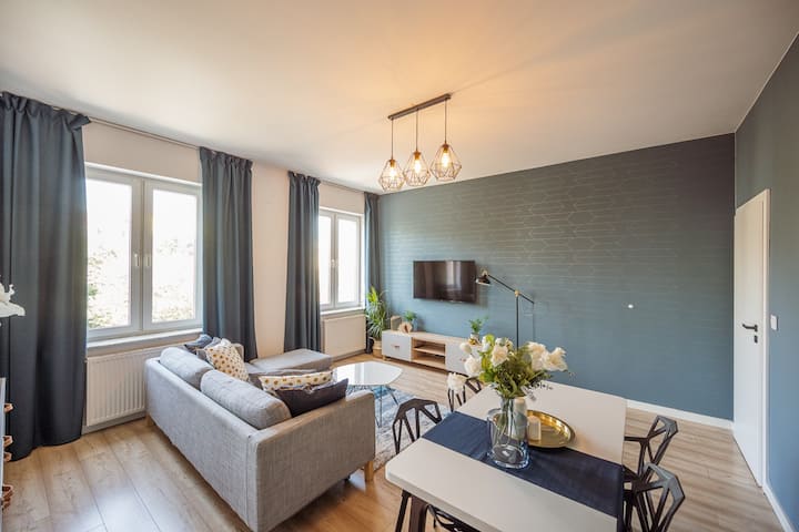 2 Bedroom Comfortable Apartment In City Center - Wrocław