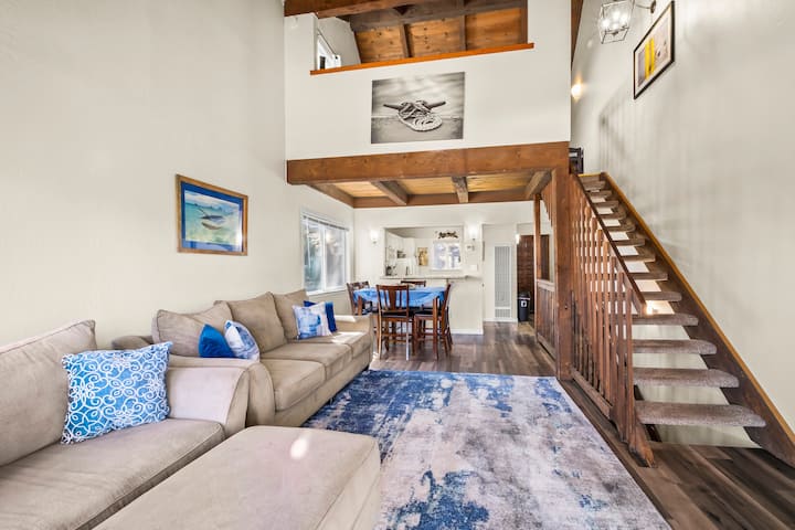Lake Tahoe Lodge Sleeps 8  Dogs Ok - 게노아