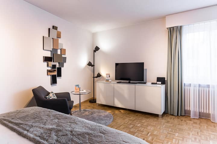 Design Studio With Balcony - Zürich