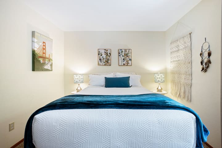 1 Mile From Sequoia Park Entrance! Sleeps 6 Guests - Sequoia National Park