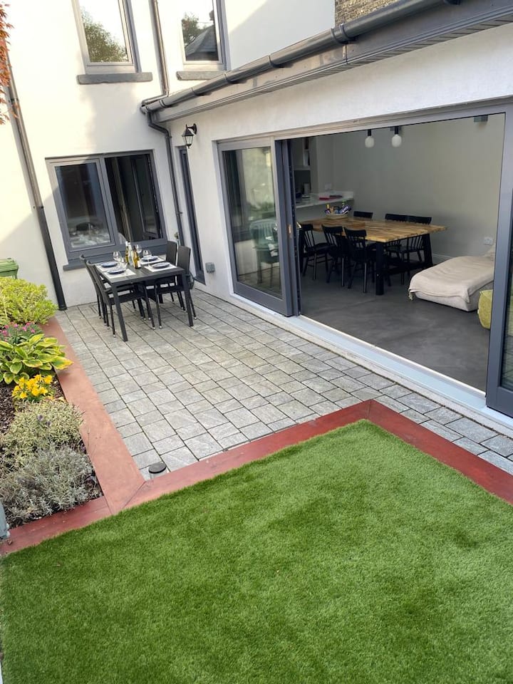 Dreamy City Center Victorian Home - Dublin