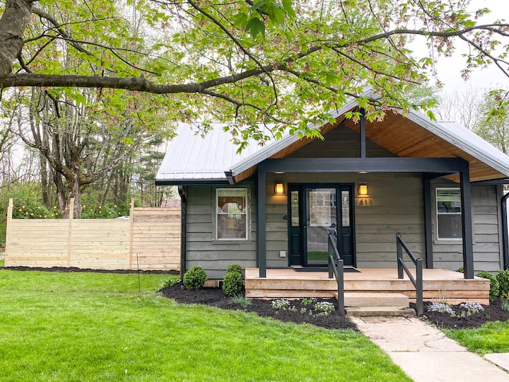 Kinser Cottage - Bloomington