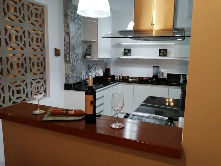 Belo Horizonte. ÓTima Localização, Garagem - Belo Horizonte