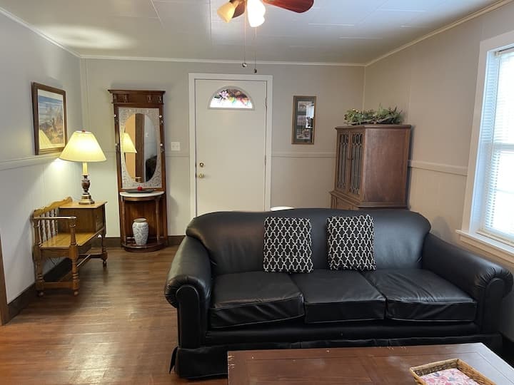 Bobbi's Bunkhouse On Alger - Cody, WY