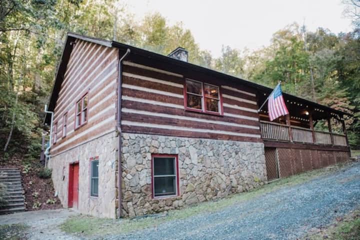 Available Long Term Except Thanksgiving & Xmas Wk! - Robbinsville, NC