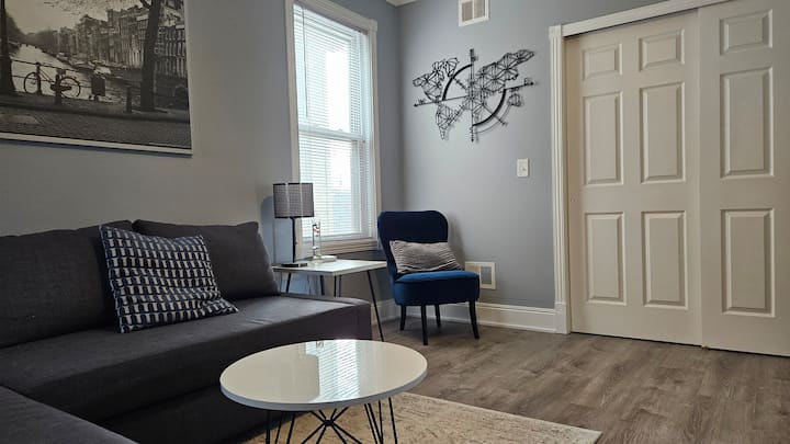Share Our Home With Us In Bay View! - Milwaukee, WI