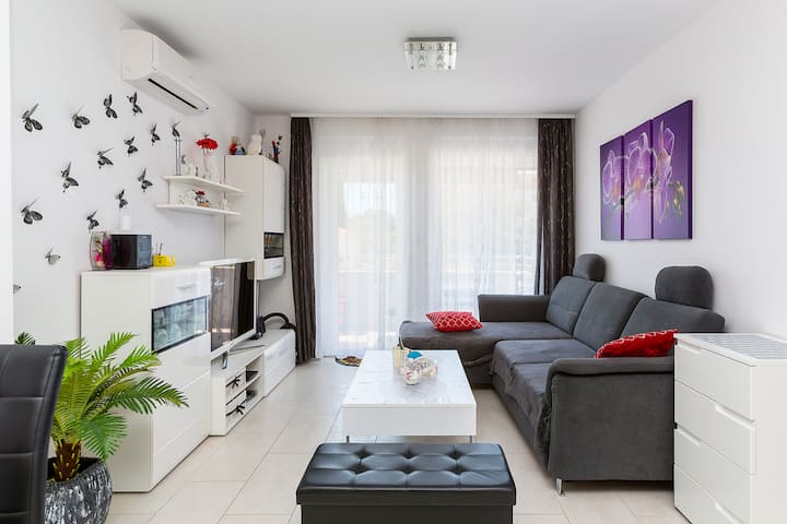 Marica J2 Apartment For 2-4 People - Istrie