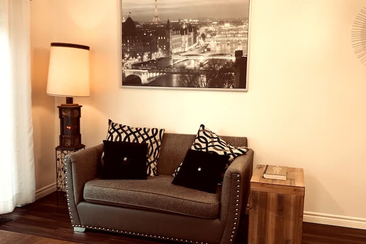 4-bedroom House,1 Block From Lake - Stratford