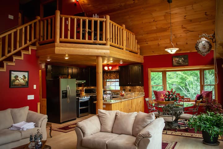 Legacy Bnb Bed & Breakfast With Spa Facilities - Blue Ridge, GA
