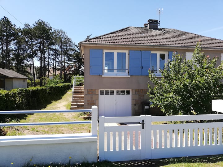 Maison De Vacances à Jullouville - Jullouville