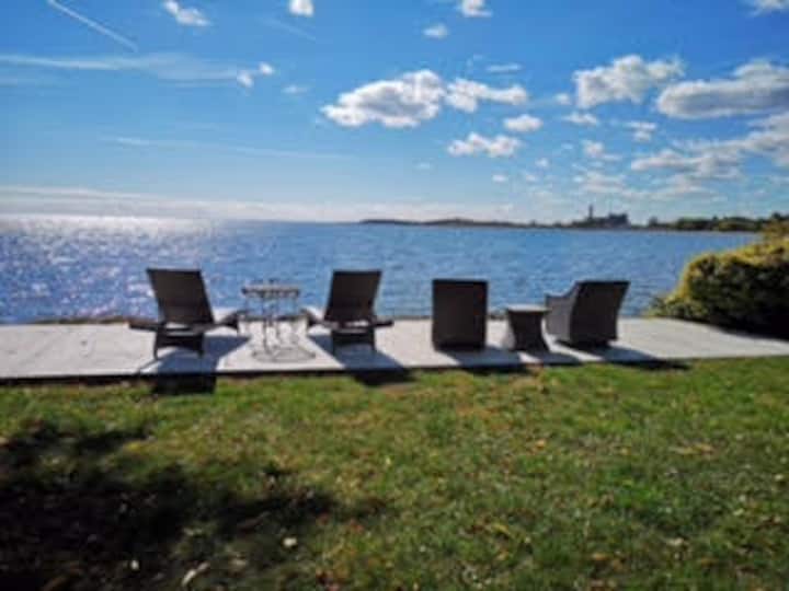 Waterfront Cozy Escape - Toronto