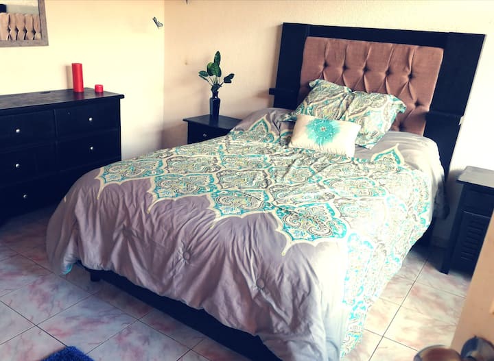 Habitación  Sanitizada En Hermosa Casa Rústica. - Guadalajara, Jalisco, Mexique