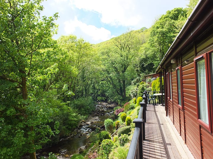 Stunning 3 Bed Riverside Lodge In Lynton. - Woody Bay