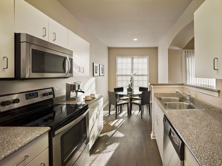 Stylish 1 Bed | Pet & Wfh Friendly - New Jersey