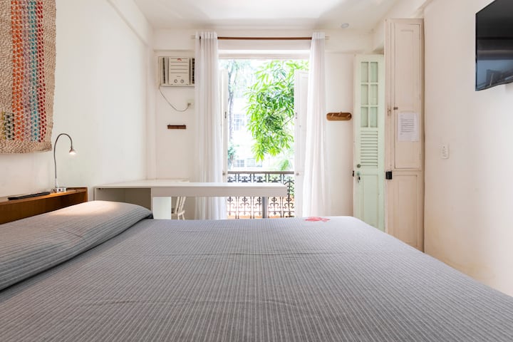 Bright Independent Room With Bathroom And Balcony - Rio de Janeiro