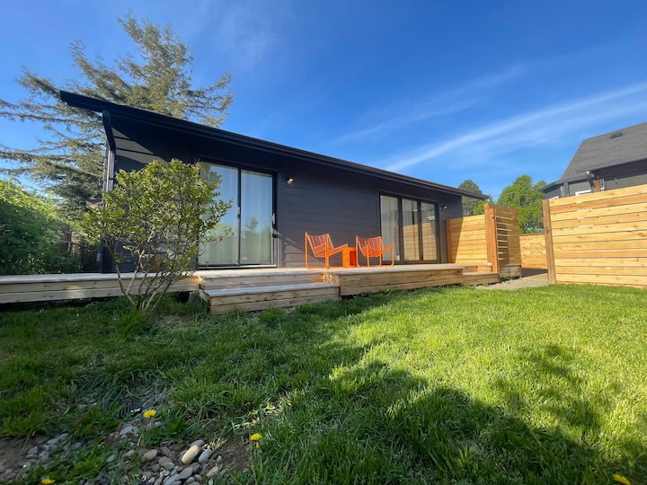 Bright, Modern Se Portland Guesthouse - Portland, OR
