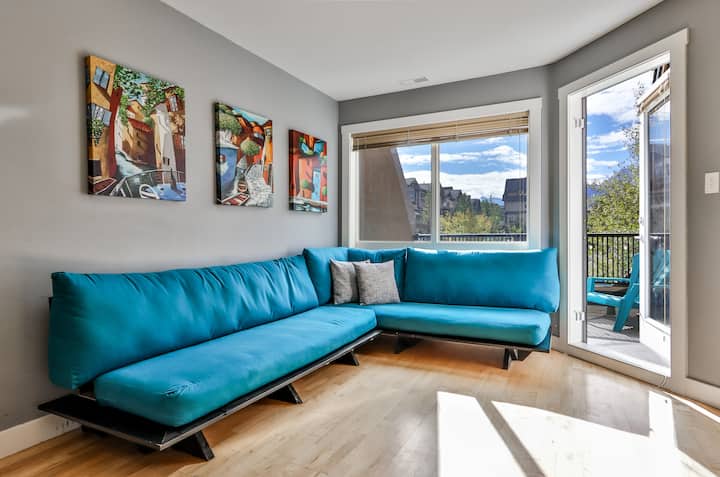 Mountain Getaway + Gear Room - Canmore