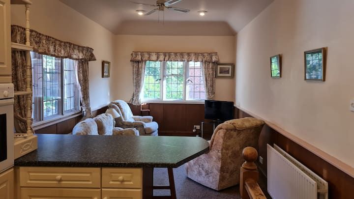 Lovely 1 Bedroom Lodge With Private Car Park - Wisbech