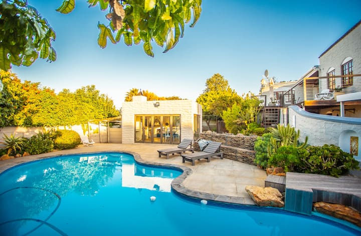 Villa Luisa: Sun-filled Hidden Gem With Pool. - Cape Town