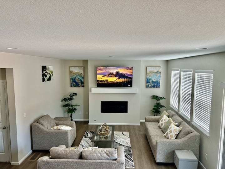 Spacious 3 Bedroom Place - オーロラ, CO