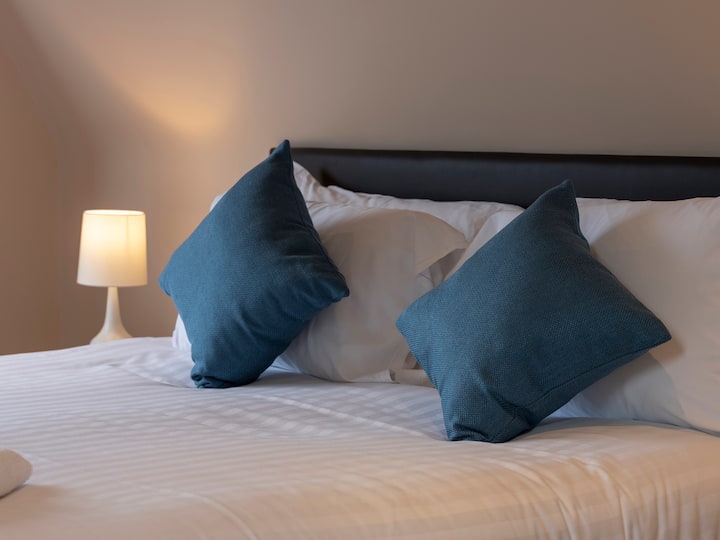 The Poltimore Inn, Vetch Lodge - South Molton