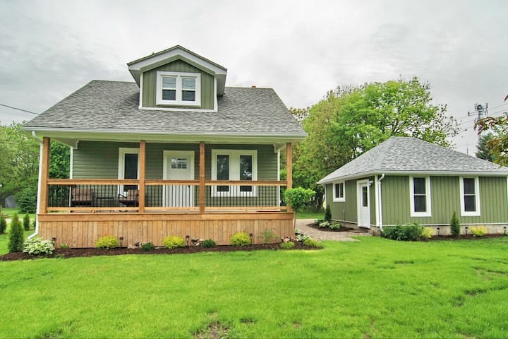 *Kid & Family Friendly* Shores Of Erie Guest House - Ontario