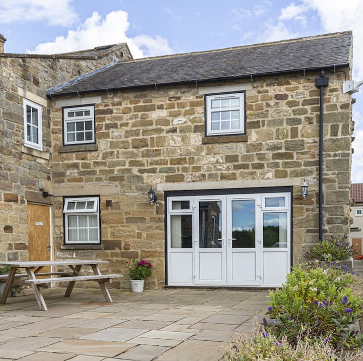Granary Cottage, Hillside Caravan Park, Thirsk - Thirsk