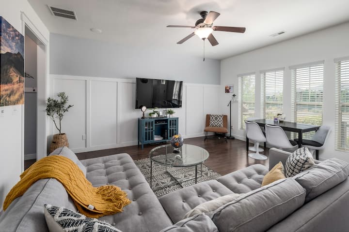 Desired Townhome Within 30 Minutes Of Everything - West Jordan