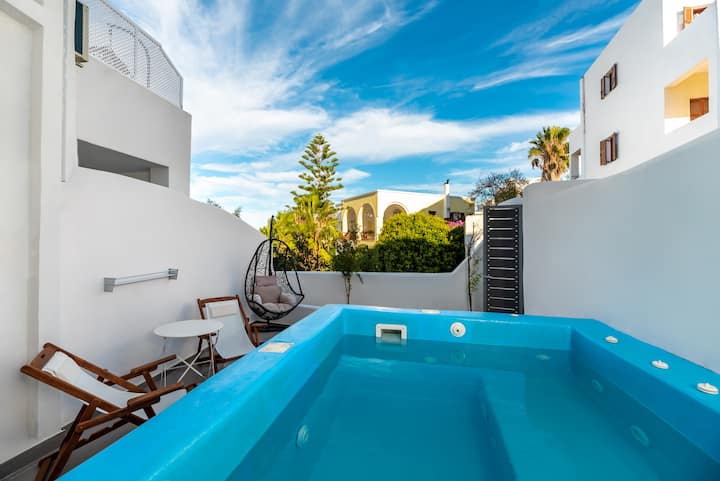 The Muses Of Santorini 4_outdoor_private Jacuzzi - Santorini