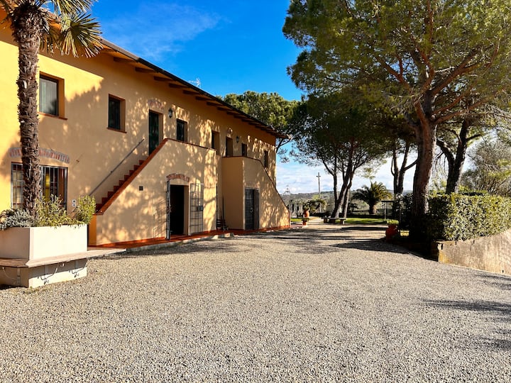 Super Appartamento In Agriturismo Con Piscina - Italien