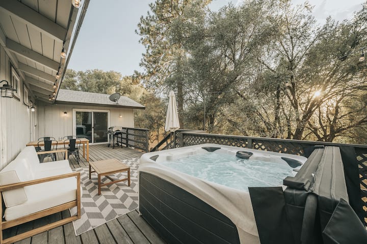 Cabin By Yosemite/lake W/ Hot Tub And King Beds - Bass Lake, CA