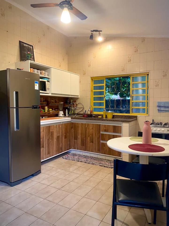 Quarto Em Casa Próxima à Unicamp - Barão Geraldo - Campinas
