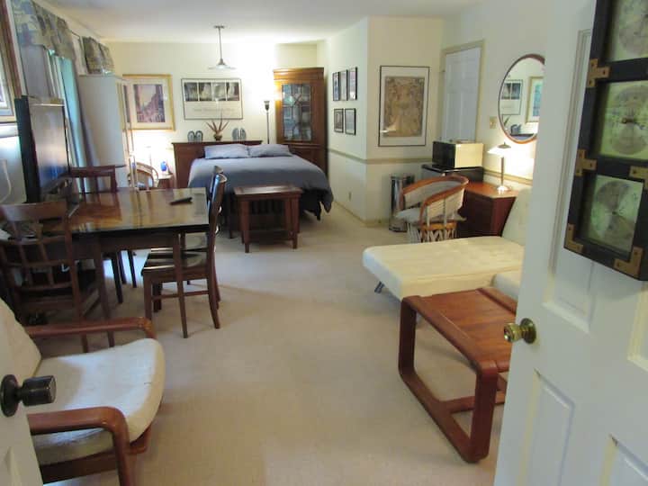 2bedrms!poolrm.7acres!porch!prkng.fun Art!mahogany - Chapel Hill, NC
