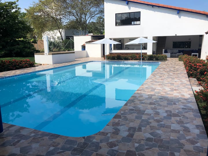 Casa Privada Capacidad 20 Personas - Melgar