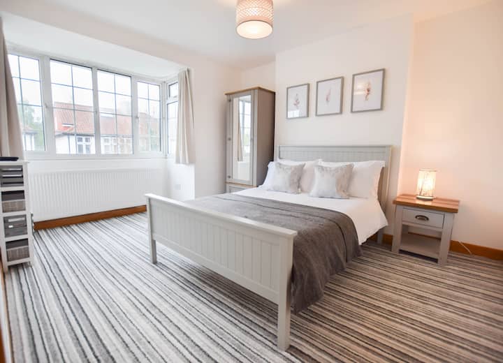 Comfortable 3 Bedroom Oxford Apartment - Oxford