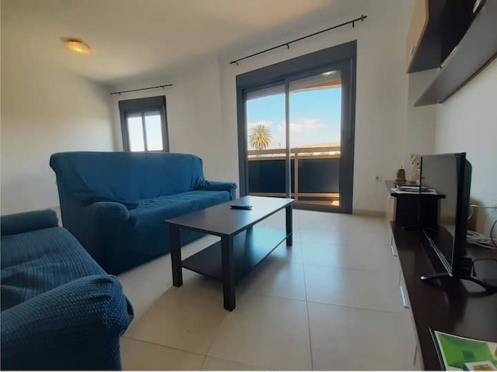 Balcón · Aparcamiento · Sin Aire Acondicionado - Viator