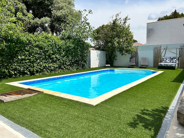Charmante Villa 180m² Avec Piscine - 4 Ch 2 Sdb. - Le Grau-du-Roi