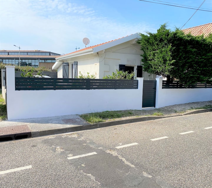 Agréable Maison T3 Dans Le Centre-ville 5des - Lacanau Océan