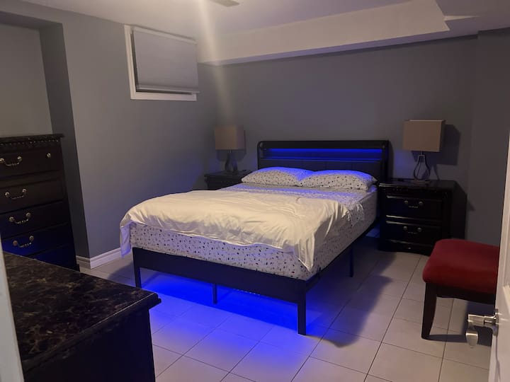 Toronto East Entire In-law Suite - Pickering