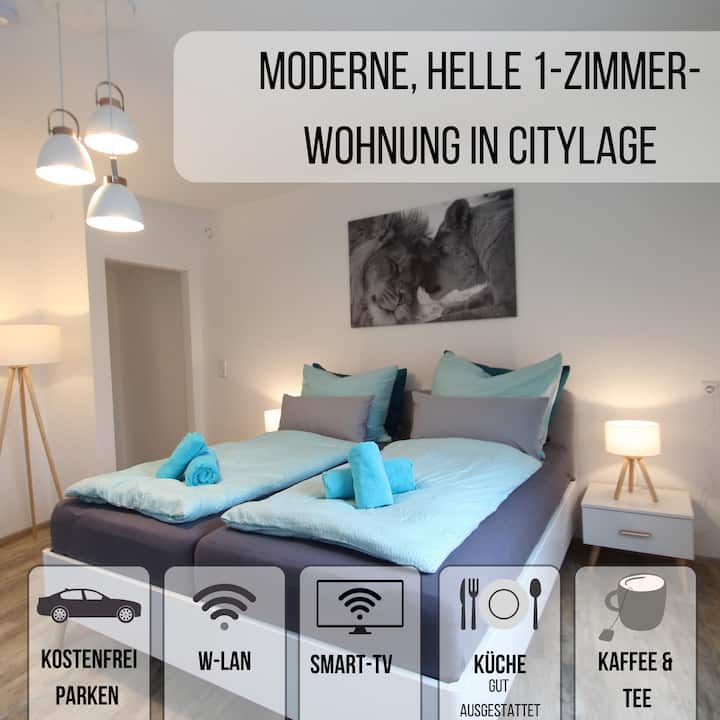 Moderne, Helle 1 Zimmer-wohnung In Citylage - Bad Urach