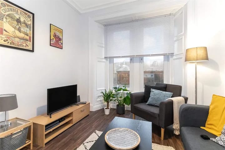 New 1bd Close To Ocean Flat In The Centre Of Largs - Largs