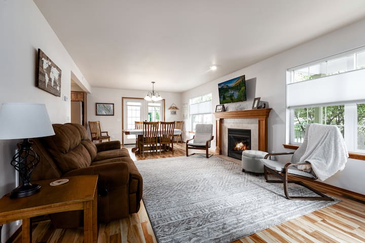 Eastside White House - Kalispell, MT
