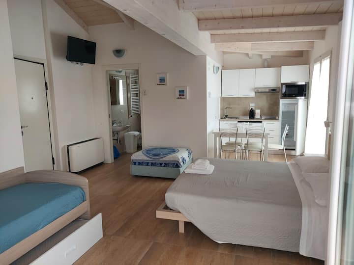 Antares Monolocale Attico Con Terrazzo 302 - Riccione